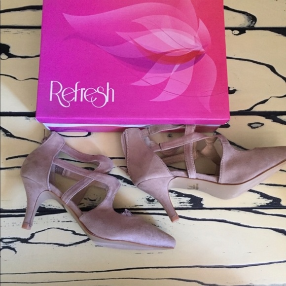 Refresh | Shoes | Refresh Womens Pointy Toe Heel Taupe | Poshmark